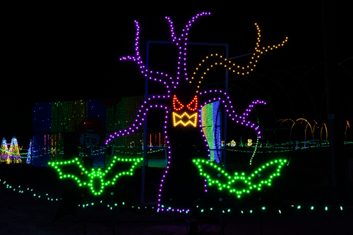 Spooky Light Show 2024 Giveaway! – the mommy avenger